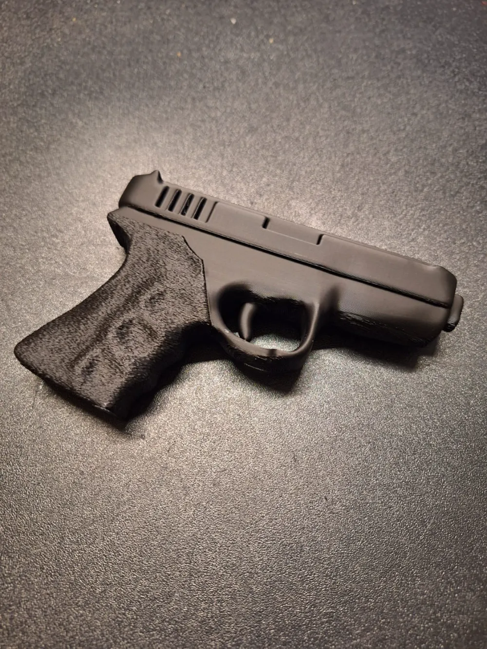 Glock Toy Pistol - Glock Weapon Toy by ZioLouis_3D - MakerWorld