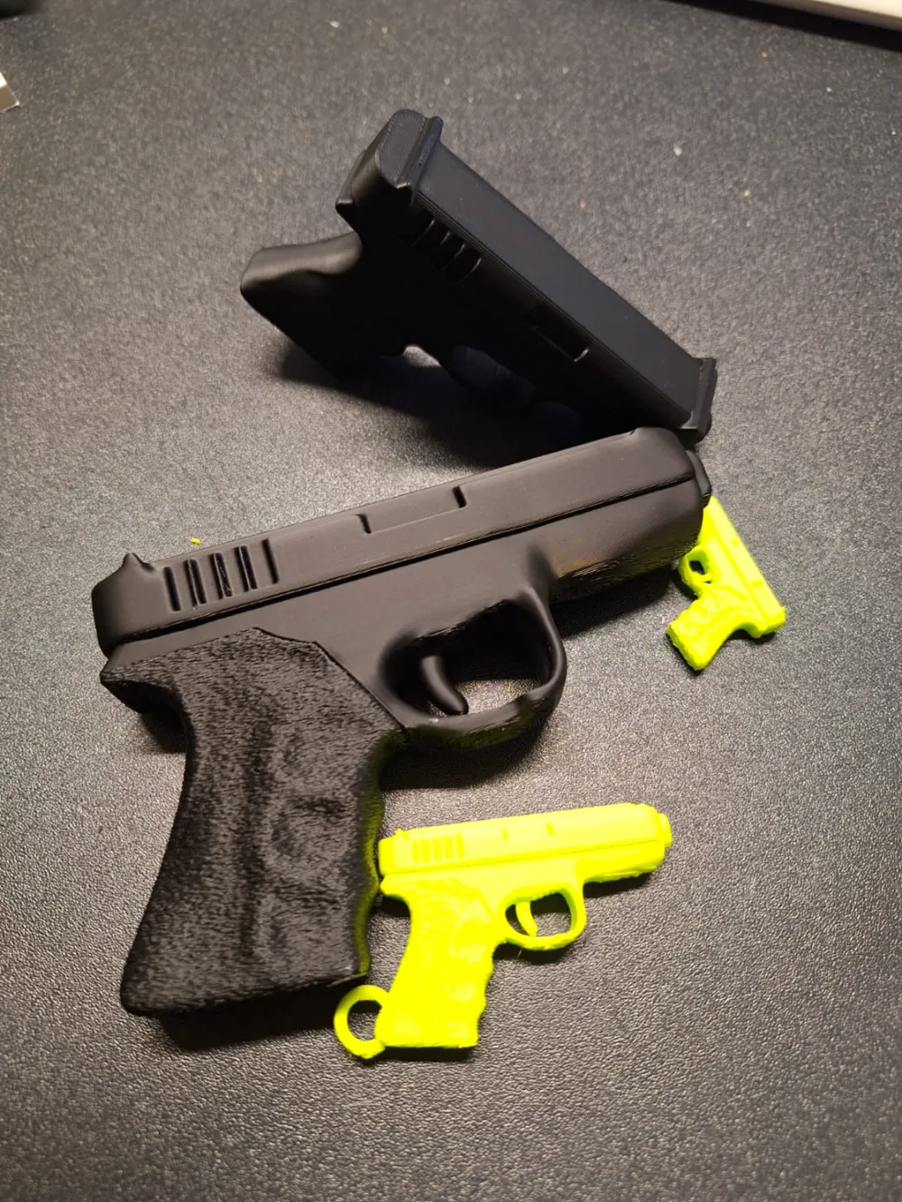 Glock Toy Pistol - Glock Weapon Toy by ZioLouis_3D - MakerWorld