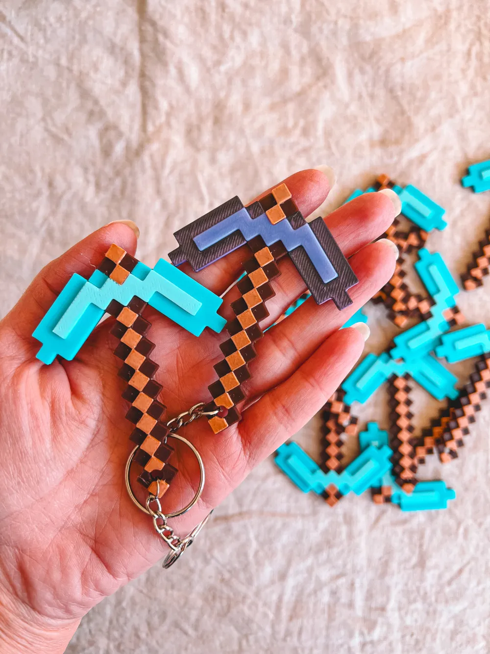 Minecraft Pickaxe Keychain by Jasons Dreamland MakerWorld: Download ...