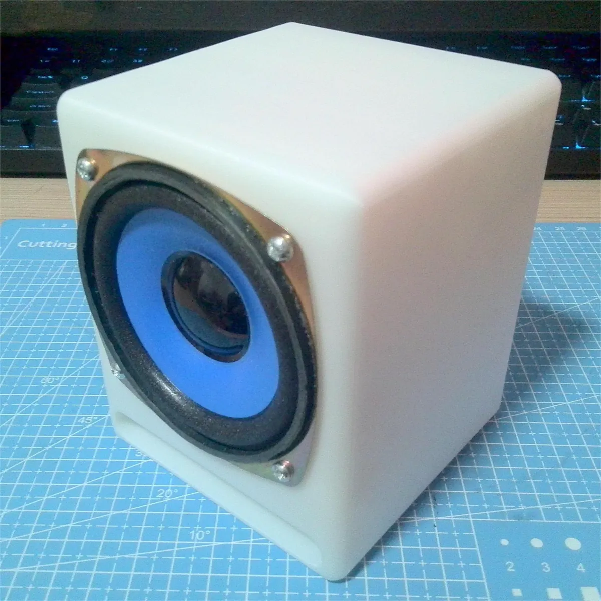 3-inch labyrinth speaker - Free 3D Print Model - MakerWorld
