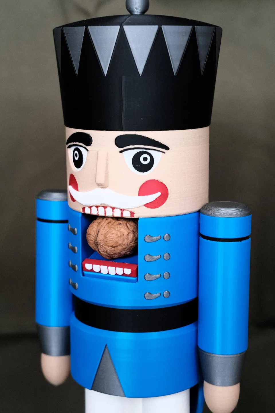 Working Nutcracker Soldier Christmas - Free 3D Print Model - MakerWorld