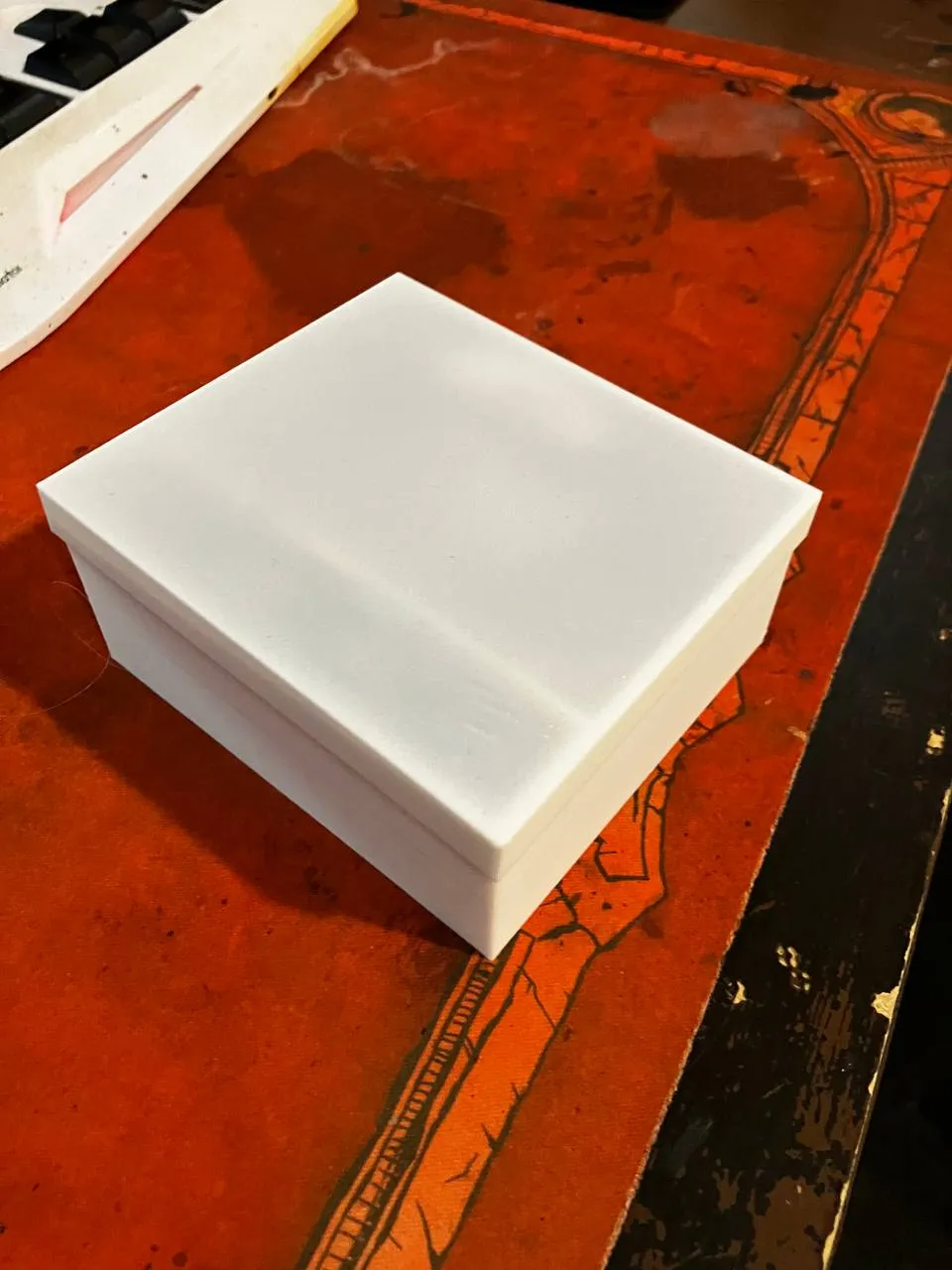 Dice Throne Box with lid - Free 3D Print Model - MakerWorld