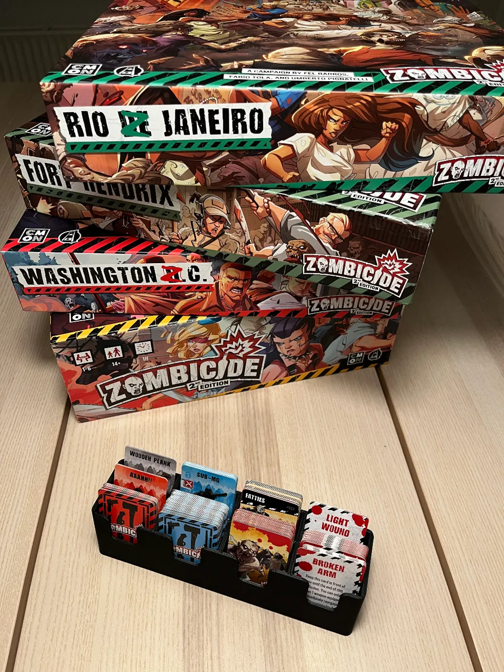 Zombicide 2nd edition card holder by Dan Høegh - MakerWorld
