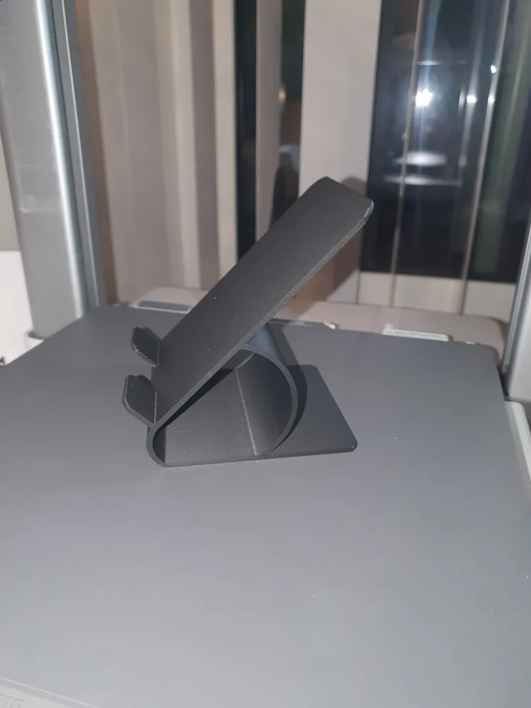 Minimalistic Phone Stand - Free 3D Print Model - MakerWorld