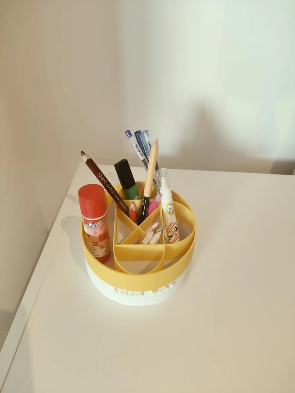 simple desk organizer with name by Antoni Ryba MakerWorld: Download ...