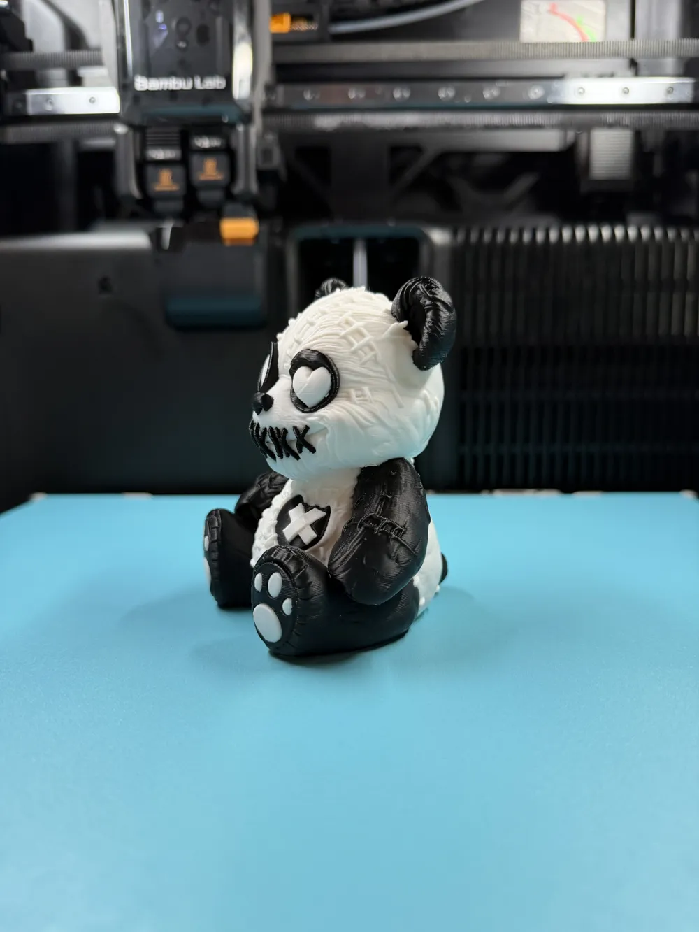 Horror Panda – Broken Heart - Free 3D Print Model - MakerWorld