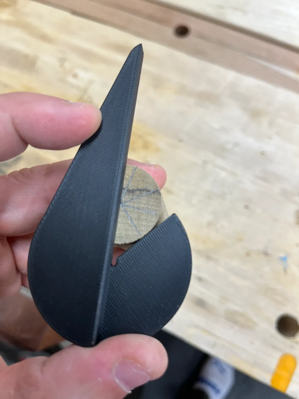 Center finding gauge by MWS - MakerWorld