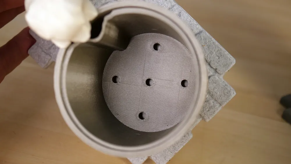 Doggo Trashcan Planter/Pot by 3D Maker Noob MakerWorld: Download Free ...