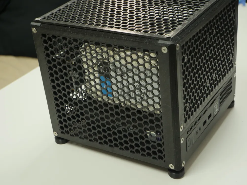 Dell Optiplex 3,5,7000 Series 6 bay HDD for NAS - Free 3D Print Model ...