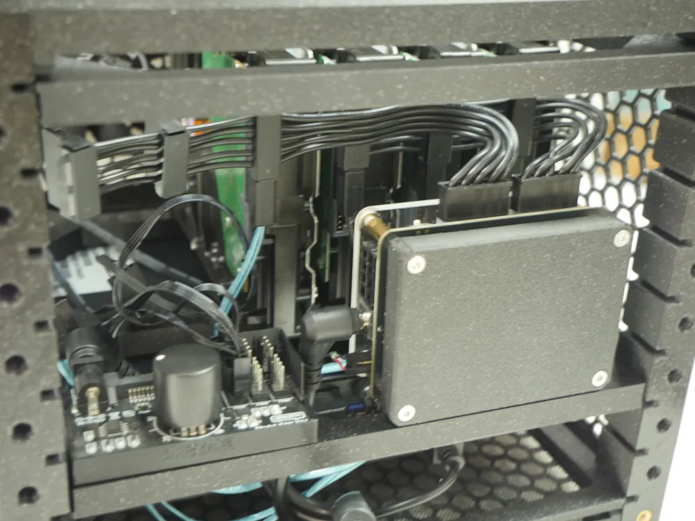 Dell Optiplex 3,5,7000 Series 6 bay HDD for NAS - Free 3D Print Model ...