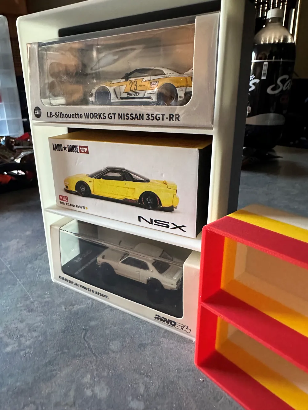 Acrylics holders for various sizes of diecast by Art MakerWorld ...
