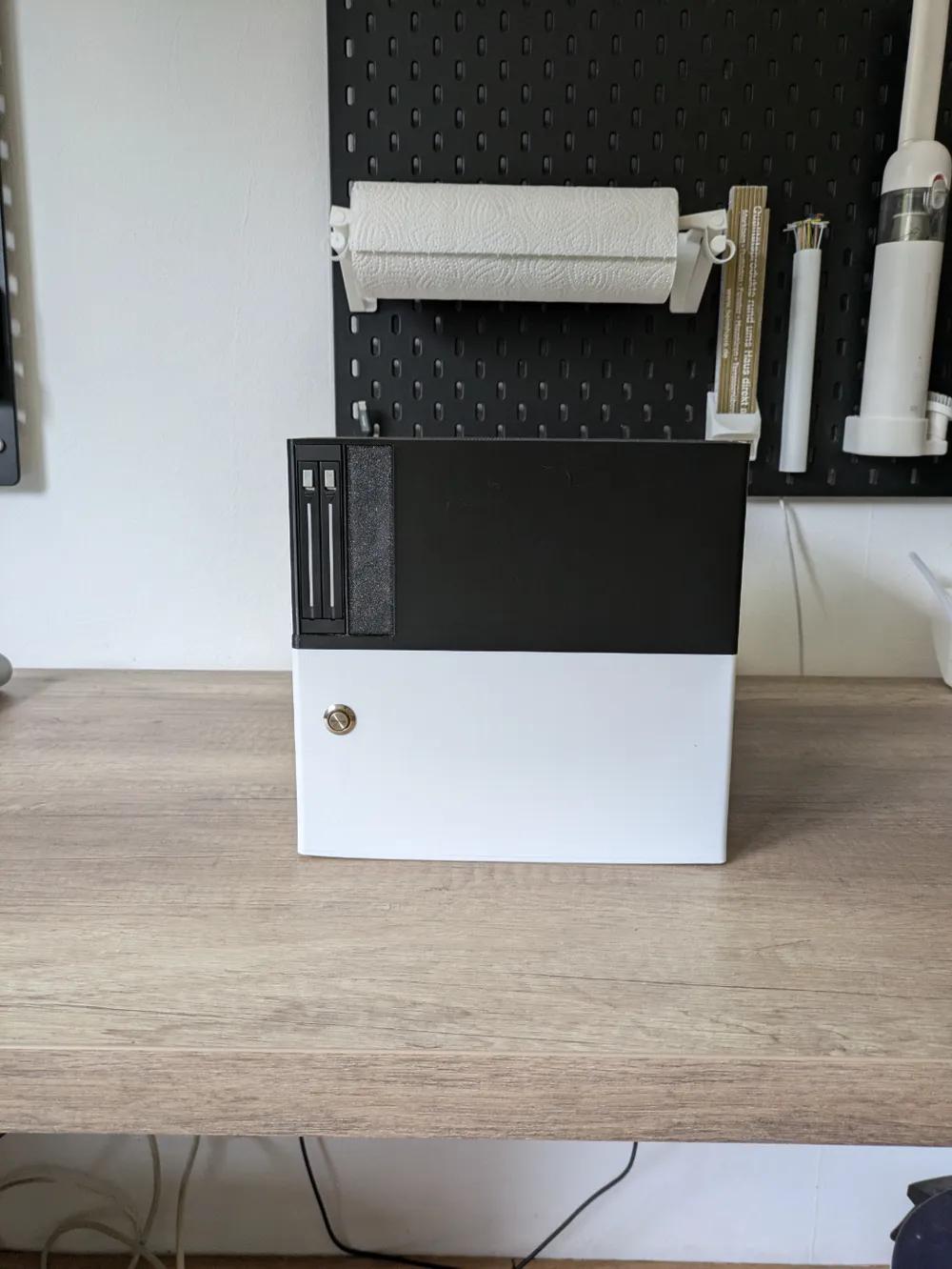 Modular M-ATX Server/PC Case - Free 3D Print Model - MakerWorld