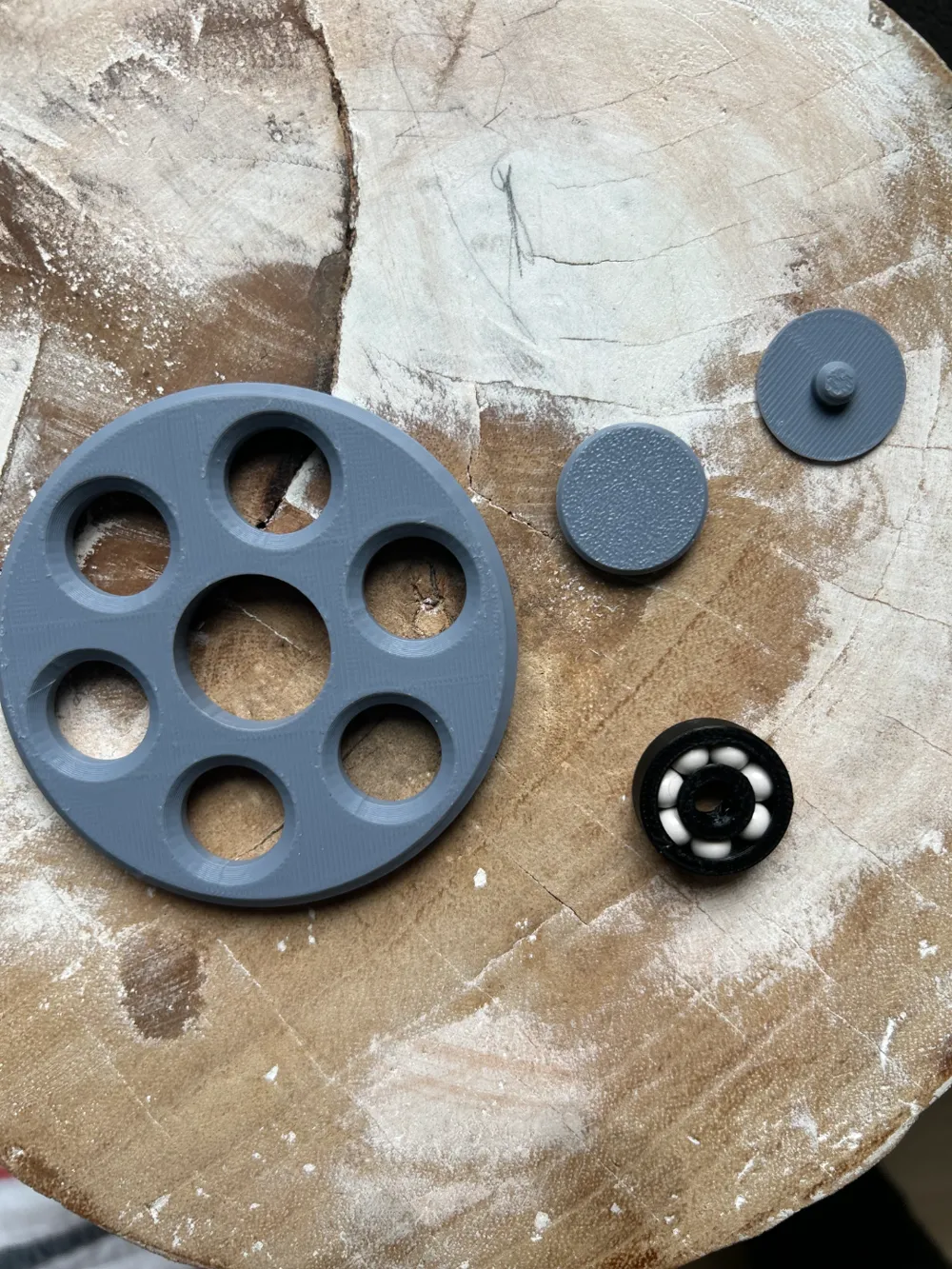 Small Fidget Spinner by GaJoj PrintsMakerWorld: Download Free 3D Models