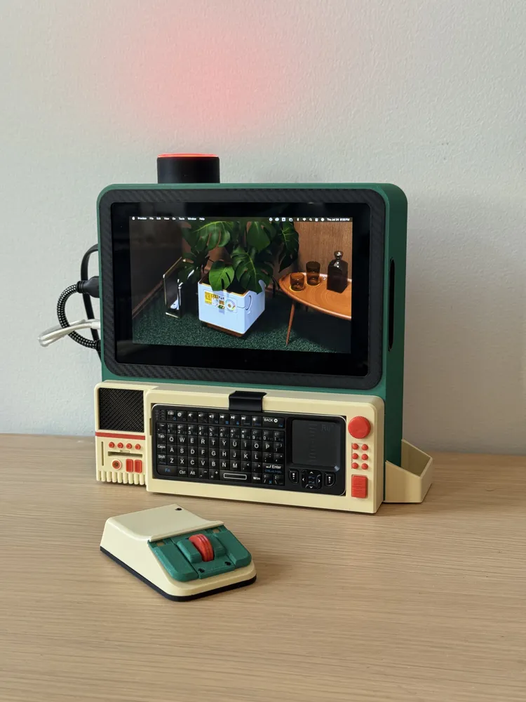 Cyberdeck Retrô Futurista (Mac mini antigo) - Modelo gratuito para ...