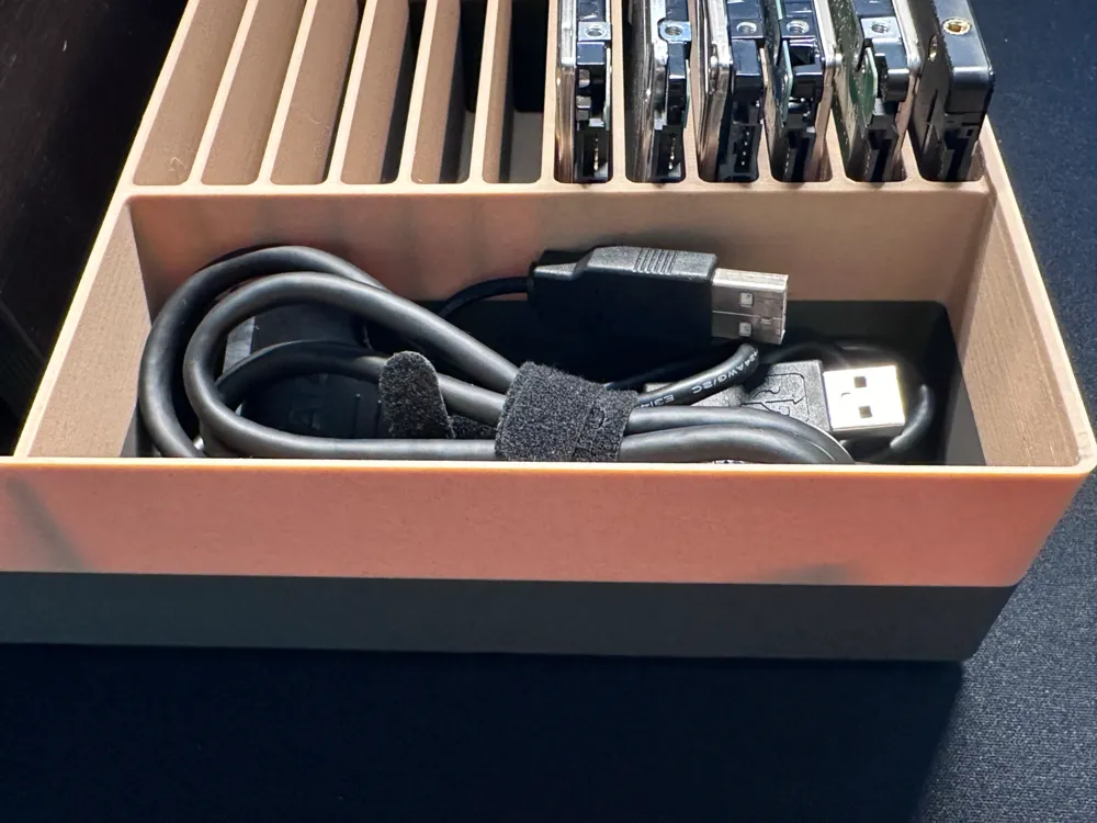 Gridfinity SSD + Enclosure Tray by Justin Parton MakerWorld: Download ...