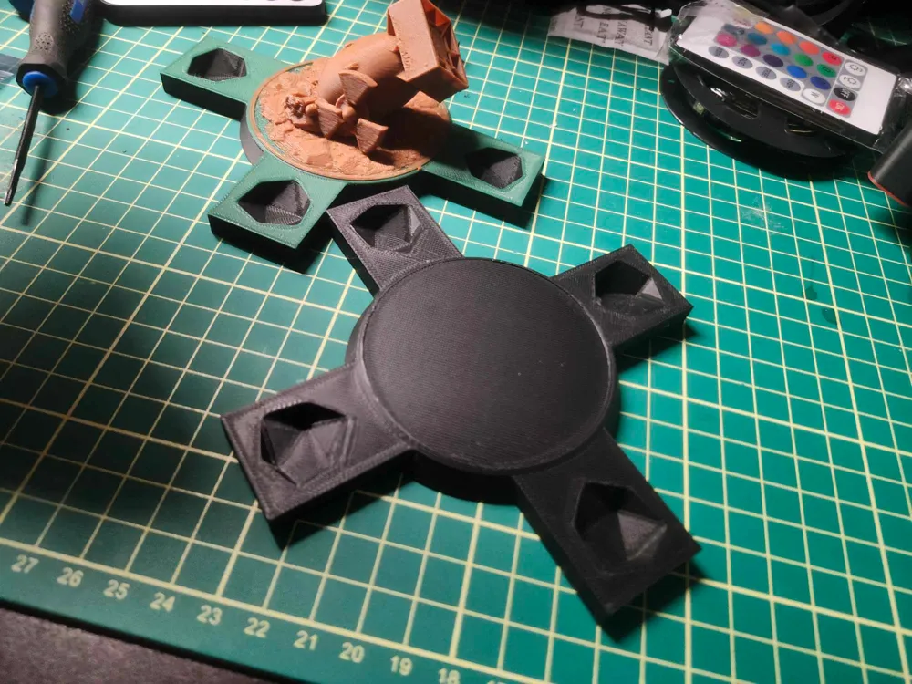 D20 4x Dice Holder With Base Template by Tri-3D - MakerWorld