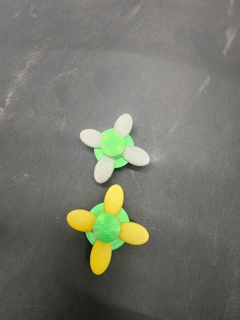 flower fidget jibbitz crocs by mom.condon - MakerWorld