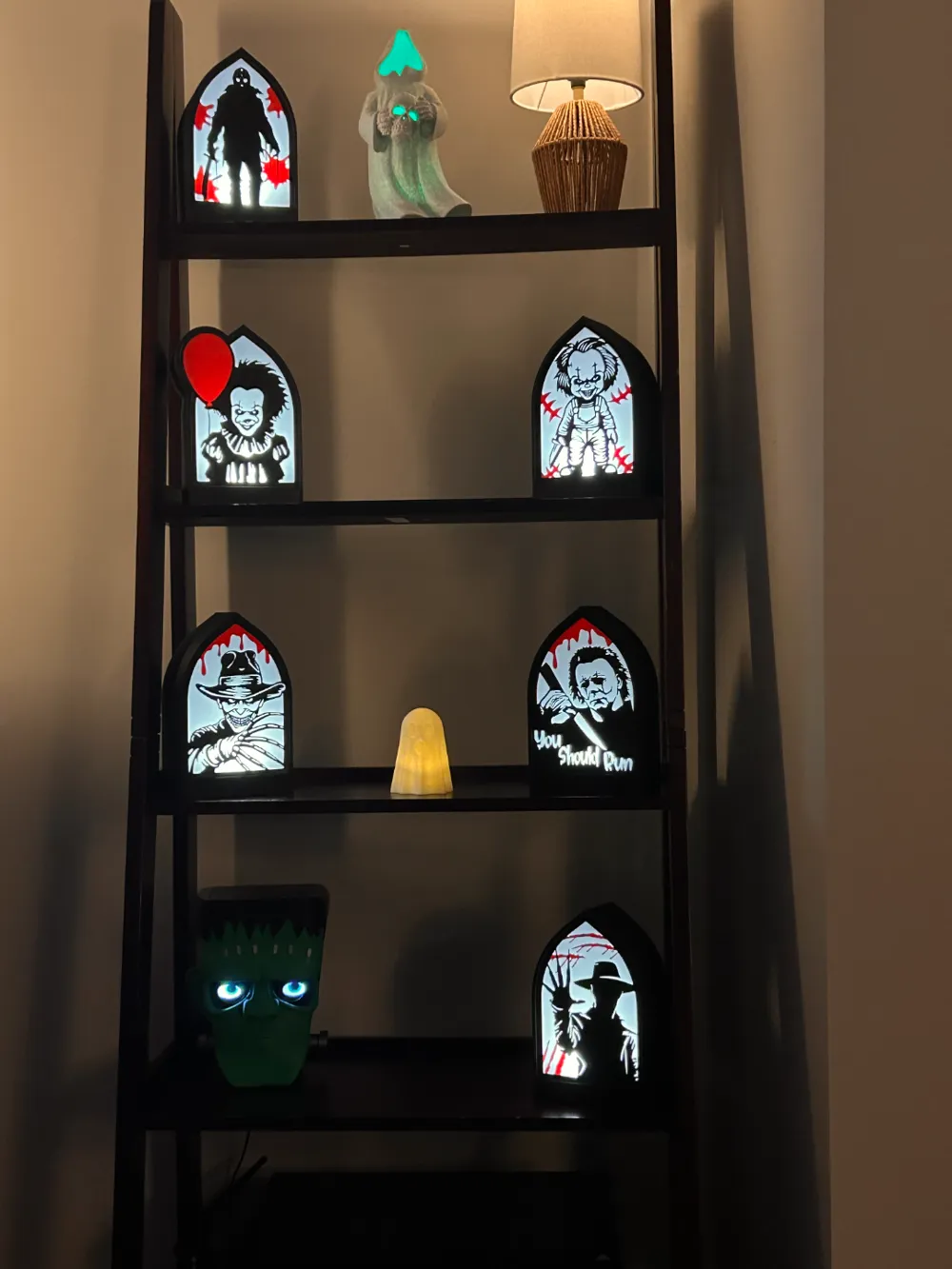 Horror Movie Villain Windows by tbosley02 MakerWorld: Download Free 3D ...