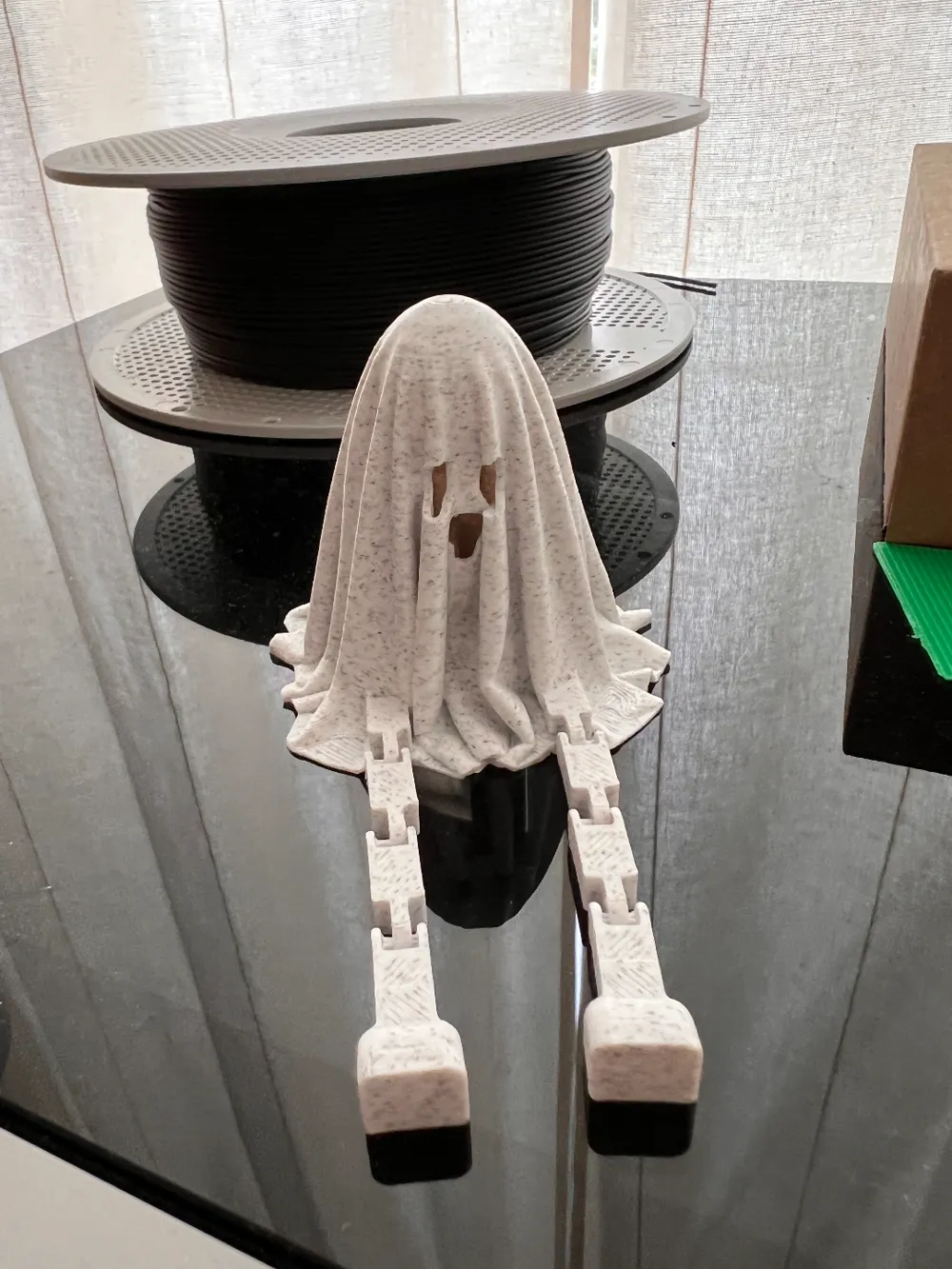Sitting Ghost Articulated by sabribarac MakerWorld: Download Free 3D Models