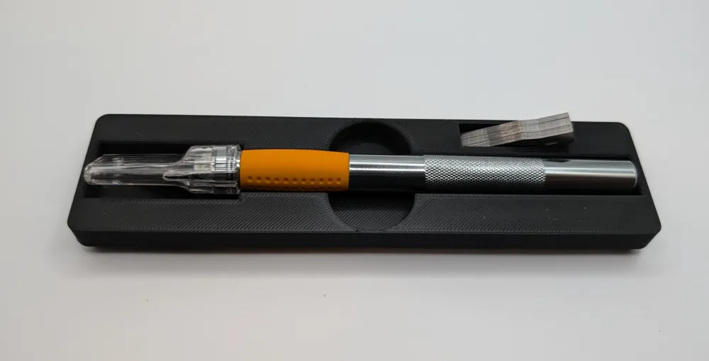 Gridfinity Fiskar Exacto Knife and Blade Bin by temmu - MakerWorld