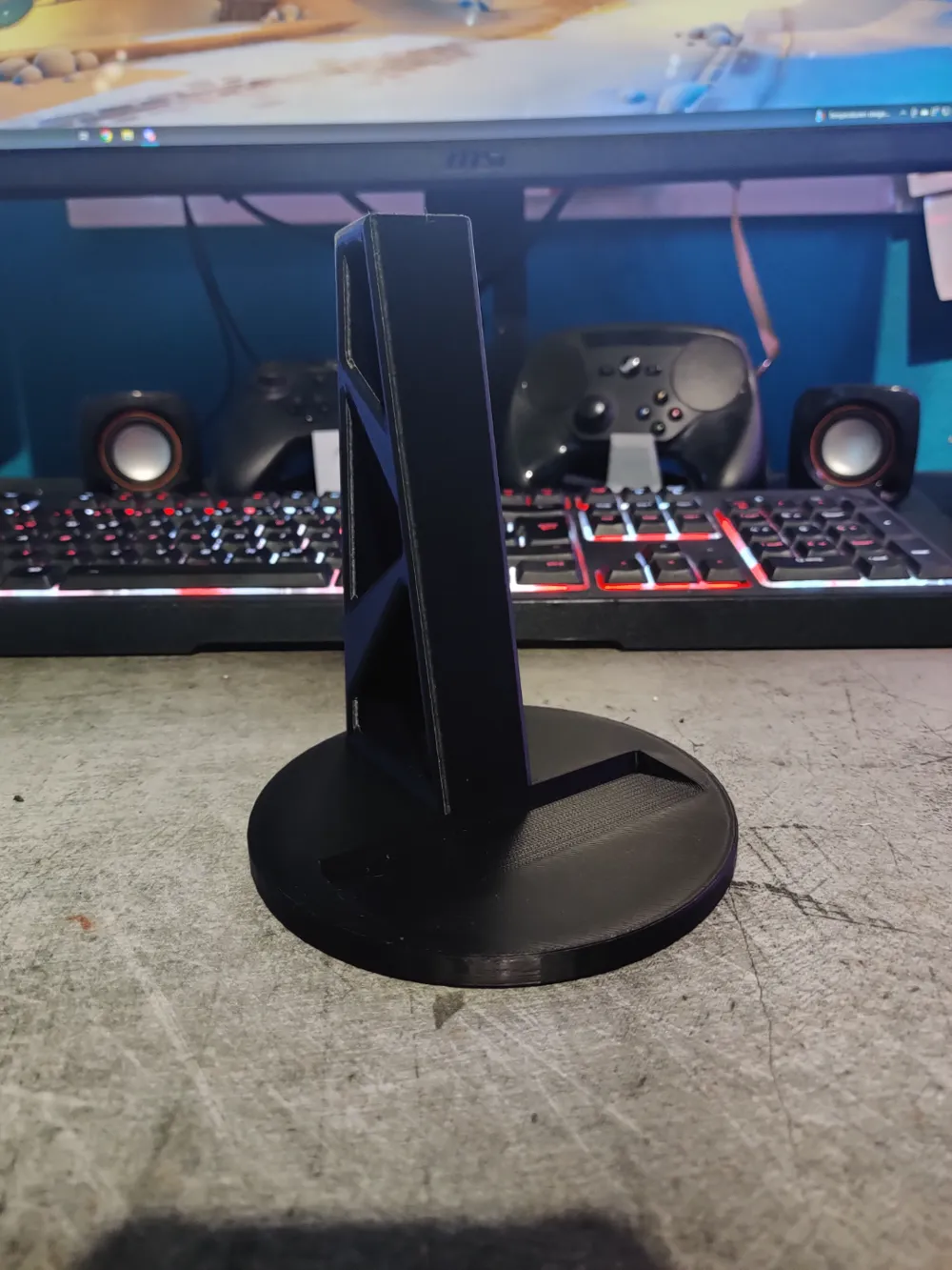 GPU stand for Nvidia TITAN RTX by Smash_3001 - MakerWorld