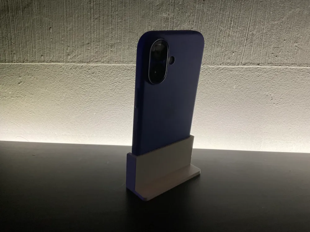 iPhone Stand by 3D Journey - MakerWorld
