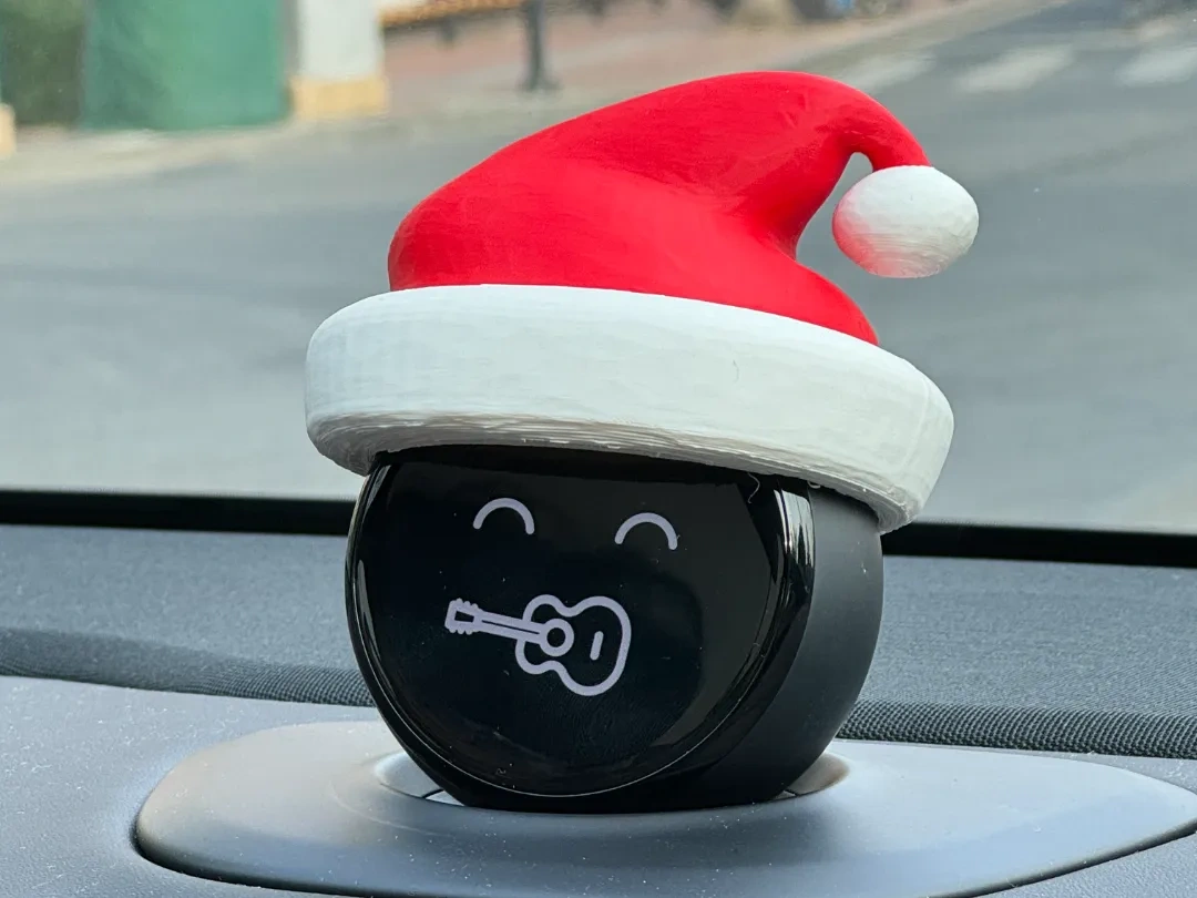 NIO NOMI Christmas Hat Remixed by suibianwanwan MakerWorld: Download ...