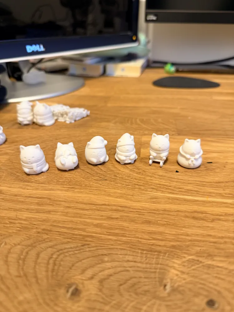 Chonky Christmas Cats - 6 mini cats by sistagull MakerWorld: Download ...
