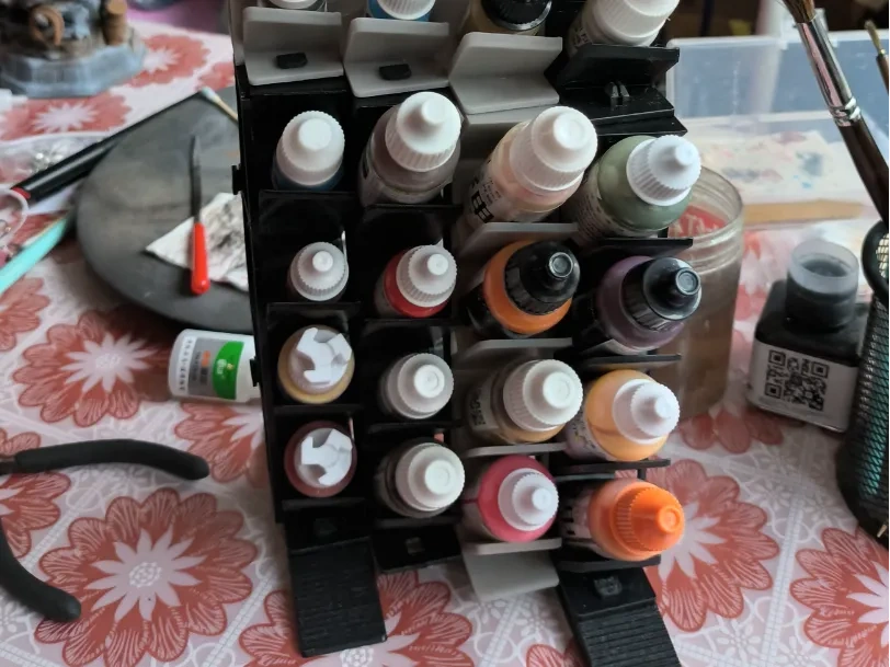 Model Paint Rack by Yuri - MakerWorld