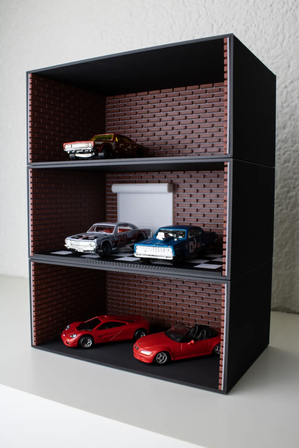 Diecast garage display - Free 3D Print Model - MakerWorld