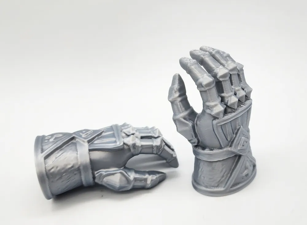 Miniature Iron Gauntlets by Triple G Workshop - MakerWorld