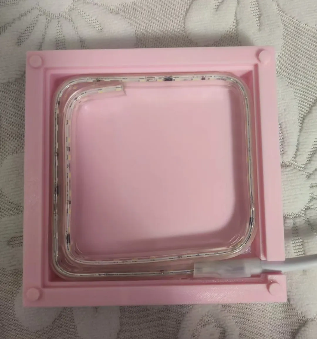 Simple Relief Photo Frame (10cm×10cm) by 凉小木 MakerWorld: Download Free ...