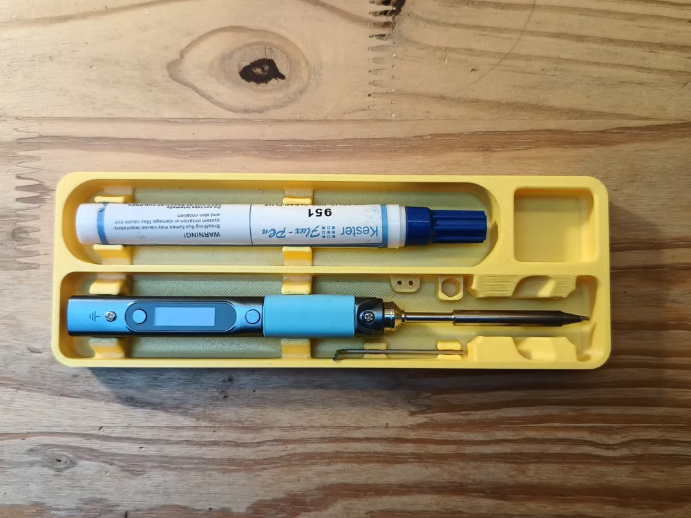 Pinecil case inserts - Desoldering wick / Flux pen Remixed by JelCraft - MakerWorld