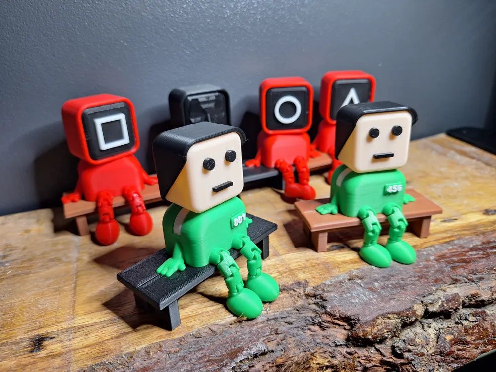 Squid Game - Player 001 & 456 - Free 3D Print Model - MakerWorld