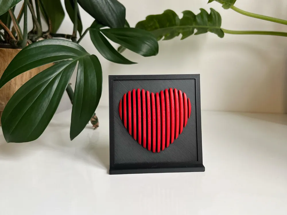 Heart Model Stand and Wall mountable by Bam UK - MakerWorld