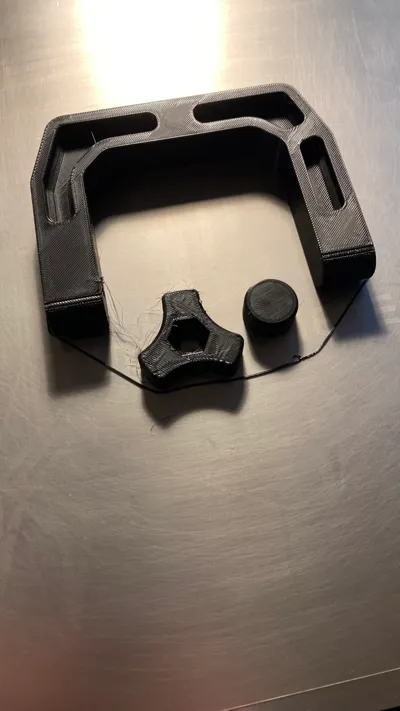 Small manual vice (M8) by Tvoje_mama - MakerWorld