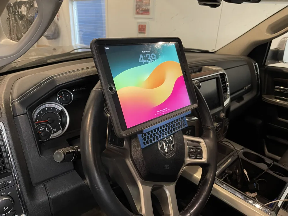 Ipad, tablet, phone Steering wheel holder - Free 3D Print Model ...
