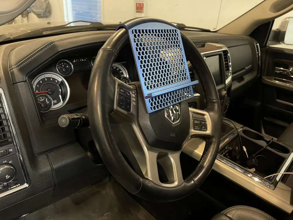 Ipad, tablet, phone Steering wheel holder by MTBCanadian MakerWorld ...