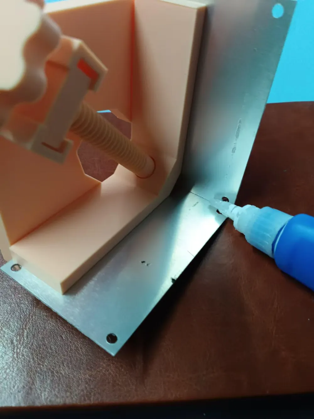 Right Angle Auxiliary Fixture (Easy Print) by 实用作品集 MakerWorld ...