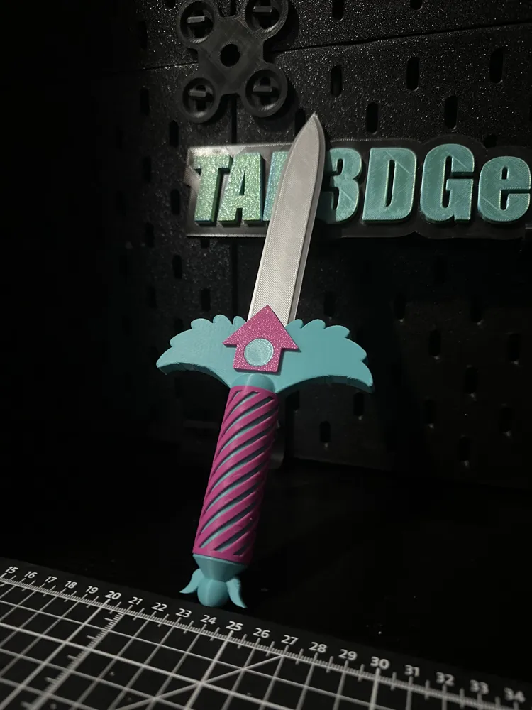 鱿鱼游戏第三季捉迷藏匕首 来自 TAH3DGeek MakerWorld：免费下载 3D 模型