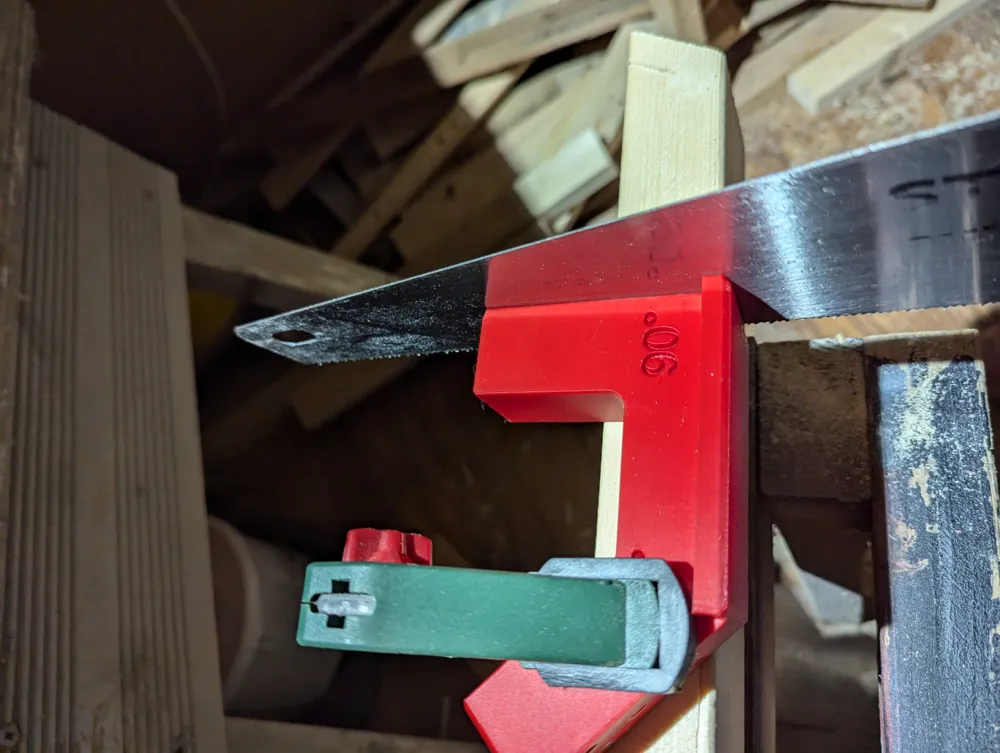Magnetic Hand Saw Guide by maccioni.simone MakerWorld: Download Free 3D ...