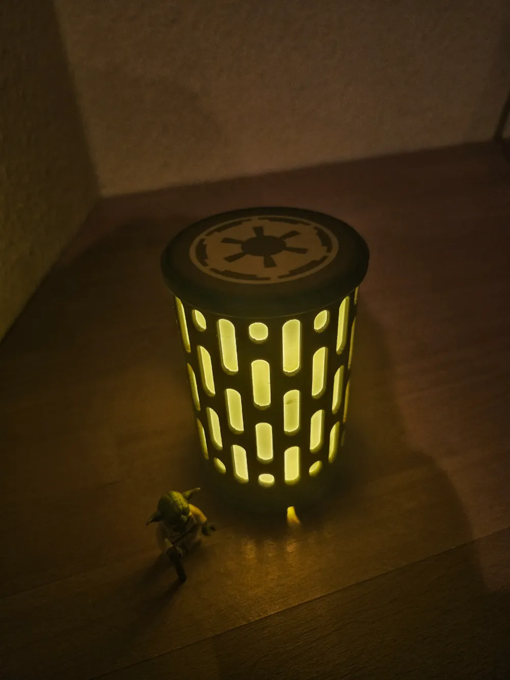 Star Wars inspired 001 Lamp by danshti MakerWorld: Download Free 3D Models