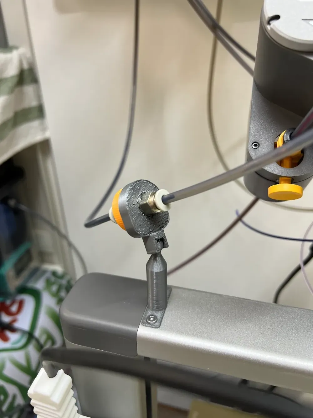 Bambu Lab A1 Magnetic Filament Feed and Change Support by Jason ...