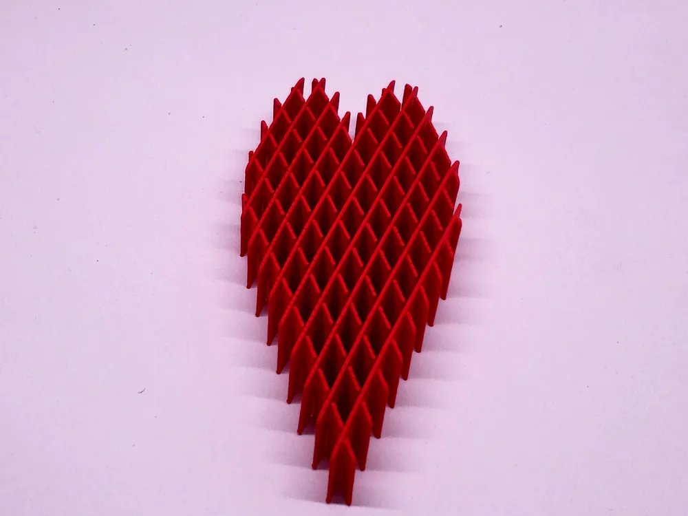 Fidget Morph Worm - Heart Edition - Free 3D Print Model - MakerWorld