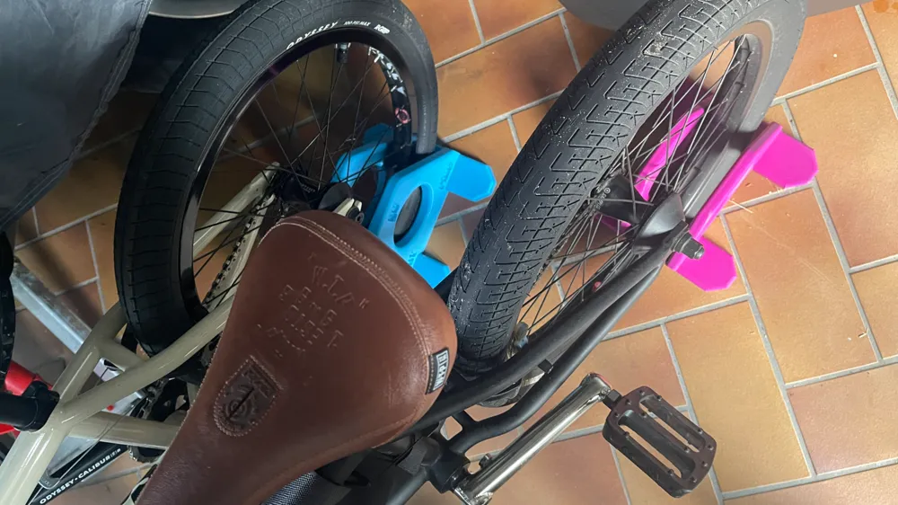 BMX Bike Stand by Piet - MakerWorld