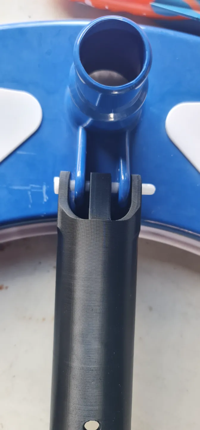 Pool Vacuum/Skimmer attachment by copytec - MakerWorld