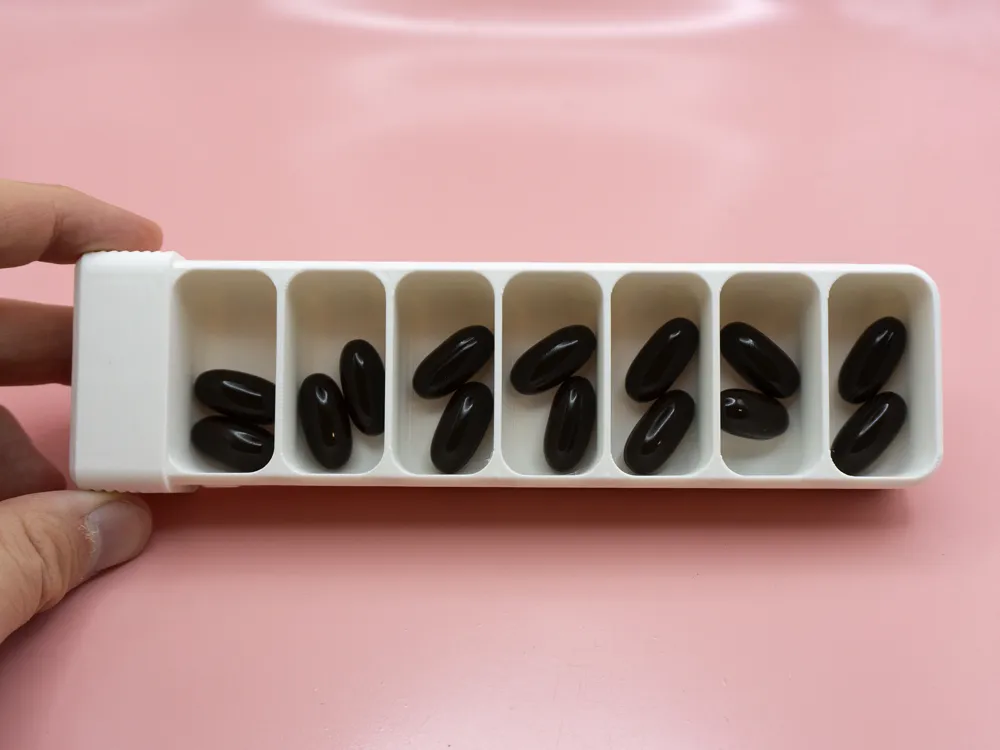 Weekly Pill Container Slider by Pork3D.com - Free 3D Print Model ...