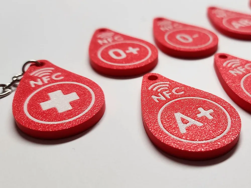 NFC Medical Keychain – Blood Type for Emergency - Free 3D Print Model ...