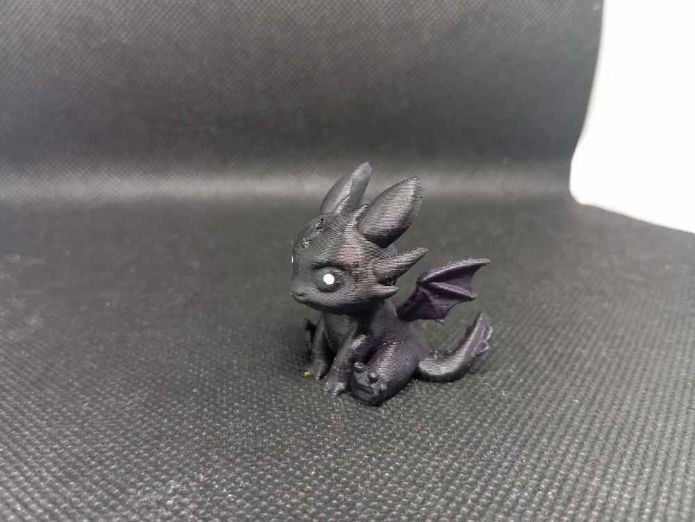 Furia Nocturna Chibi Inspirada en Cómo Entrenar a tu Dragón por DreamMesh MakerWorld: Descarga ...