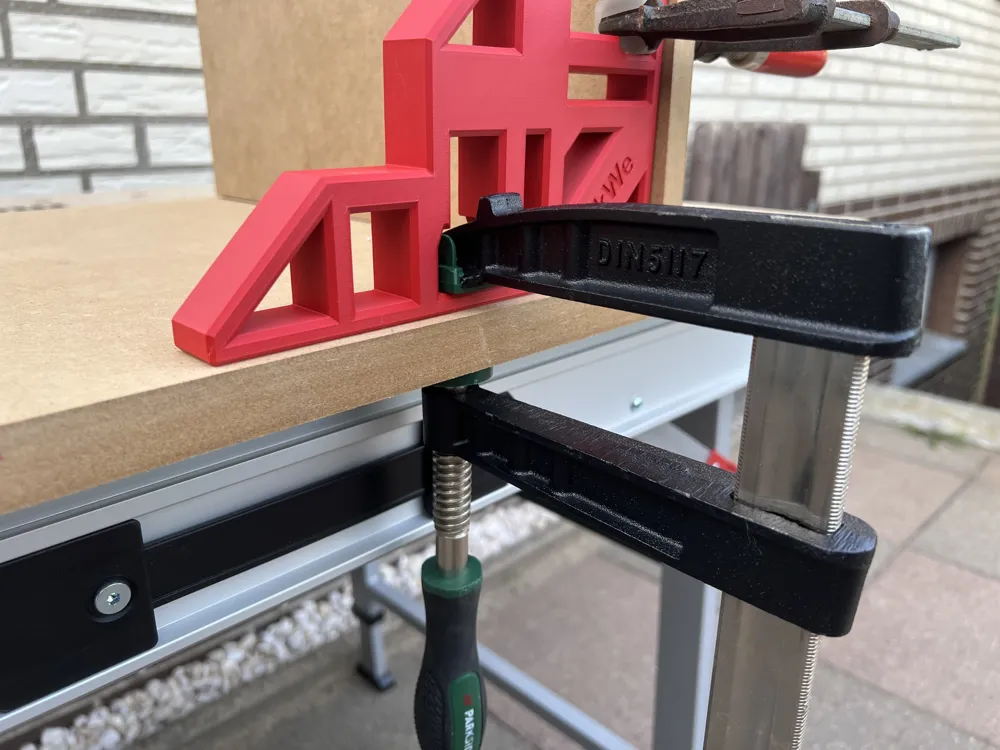 90° Assembly Square for Screw and One-Hand Clamps - Free 3D Print Model ...